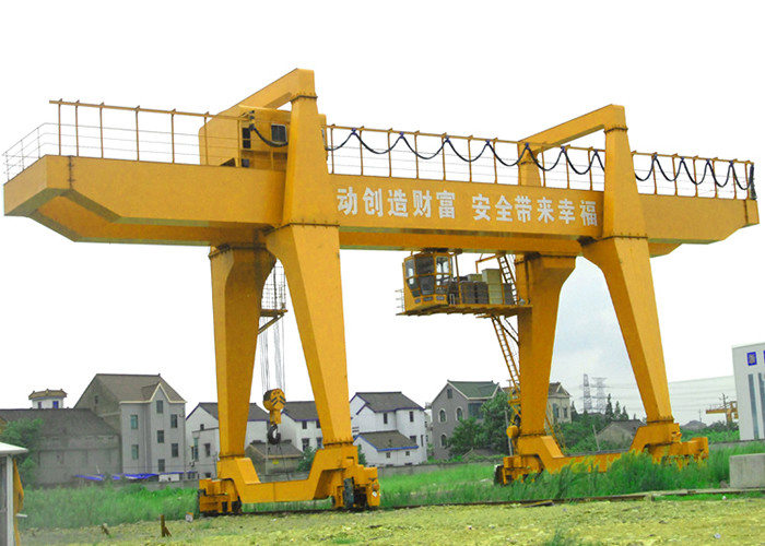 MG Type Rail Lifting Double Beam Crane With Hook 30 Ton 0 - 15m ...